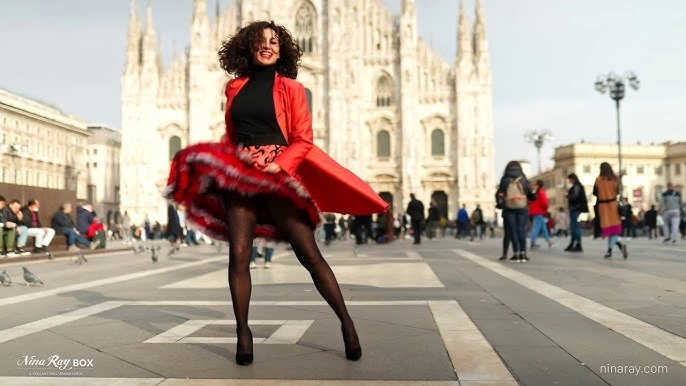 Nina Ray: Stile Boho e Eco-Sostenibilità in Calze e collant